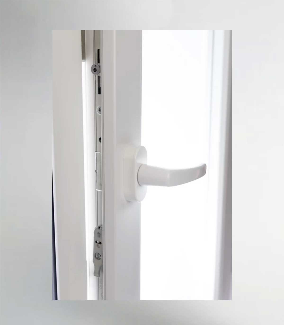 Porta Janela PVC Oscilobatente 200x218,5cm com Estore Vidro Duplo Aluplast